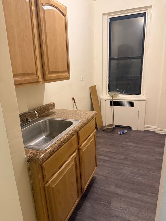 2200 Tiebout Ave #5C, Bronx, NY 10457 - See Est. Value, Schools & More