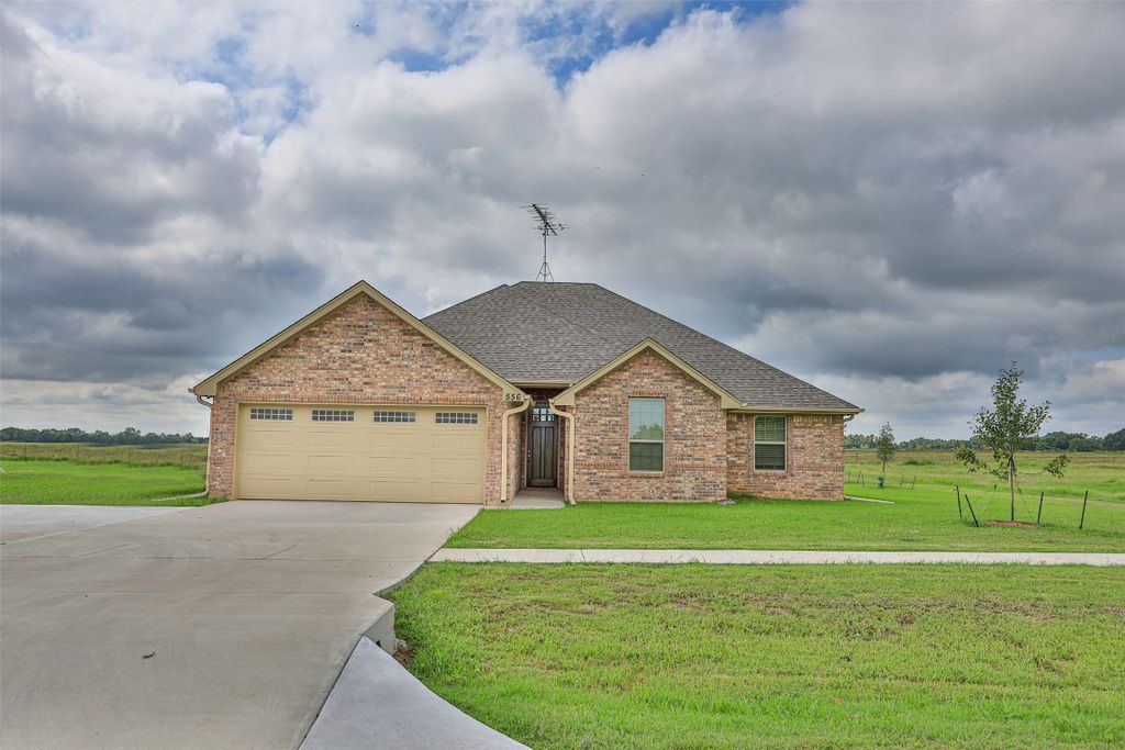 556 Crow Rd, Whitesboro, TX 76273 | Trulia