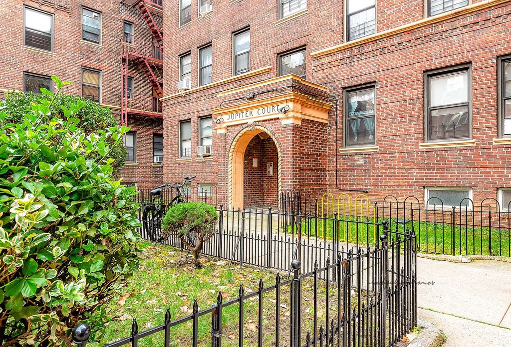 62-64 Saunders St #P3, Rego Park, NY 11374 | Trulia