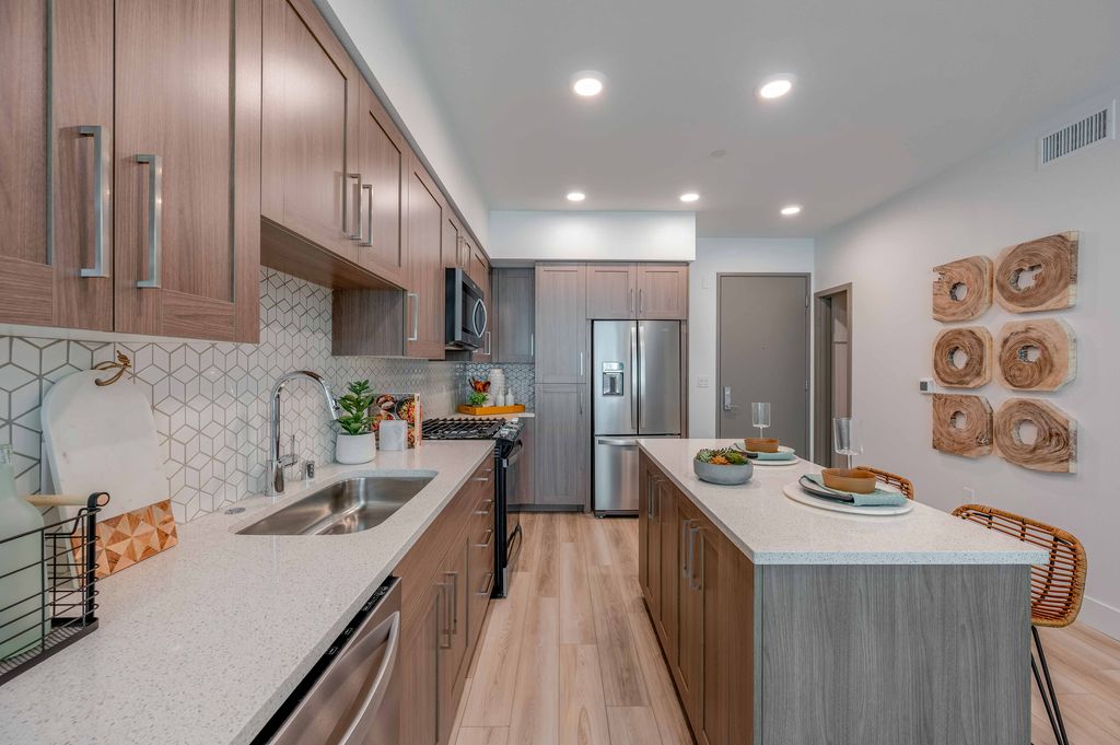 901 E South St #5799269, Anaheim, CA 92805 - See Est. Value, Schools & More