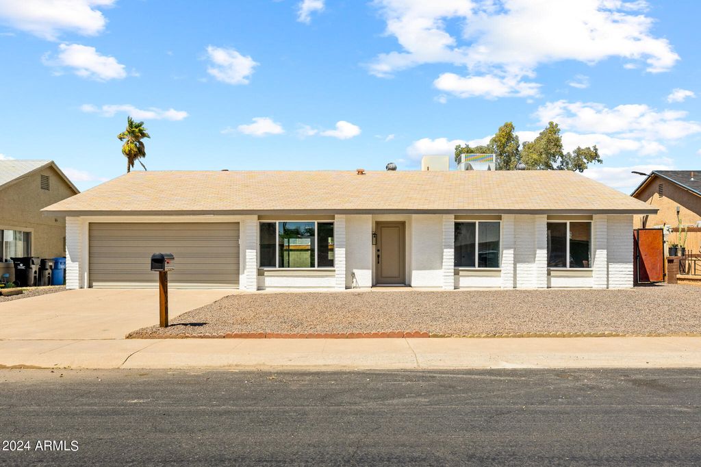 4130 E Apollo Rd, Phoenix, AZ 85042 - See Est. Value, Schools & More