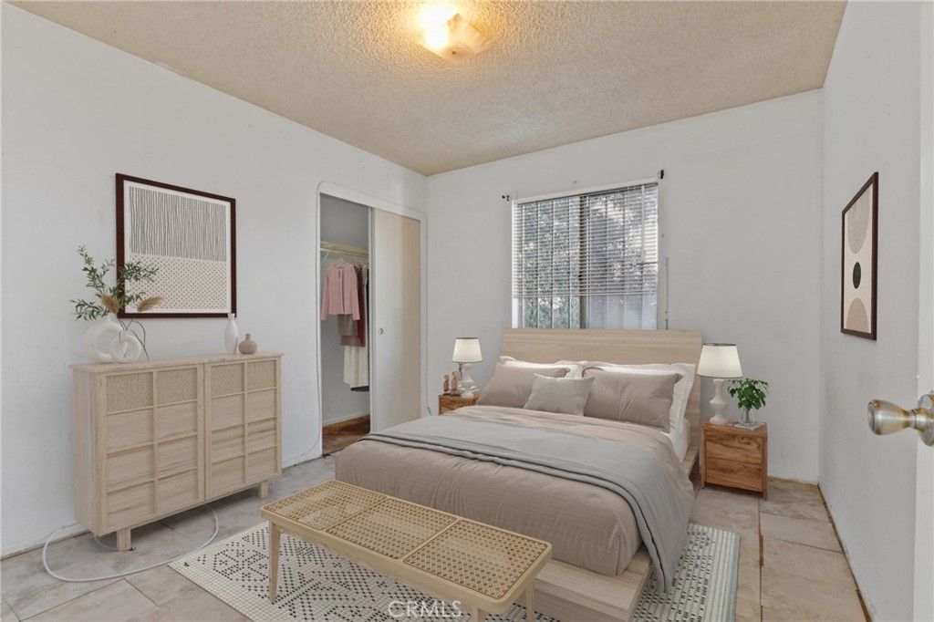 1323 E 110th St, Los Angeles, CA 90059 - See Est. Value, Schools & More