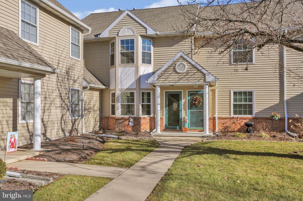 121 Heather Ln, Wyomissing, PA 19610 - See Est. Value, Schools & More