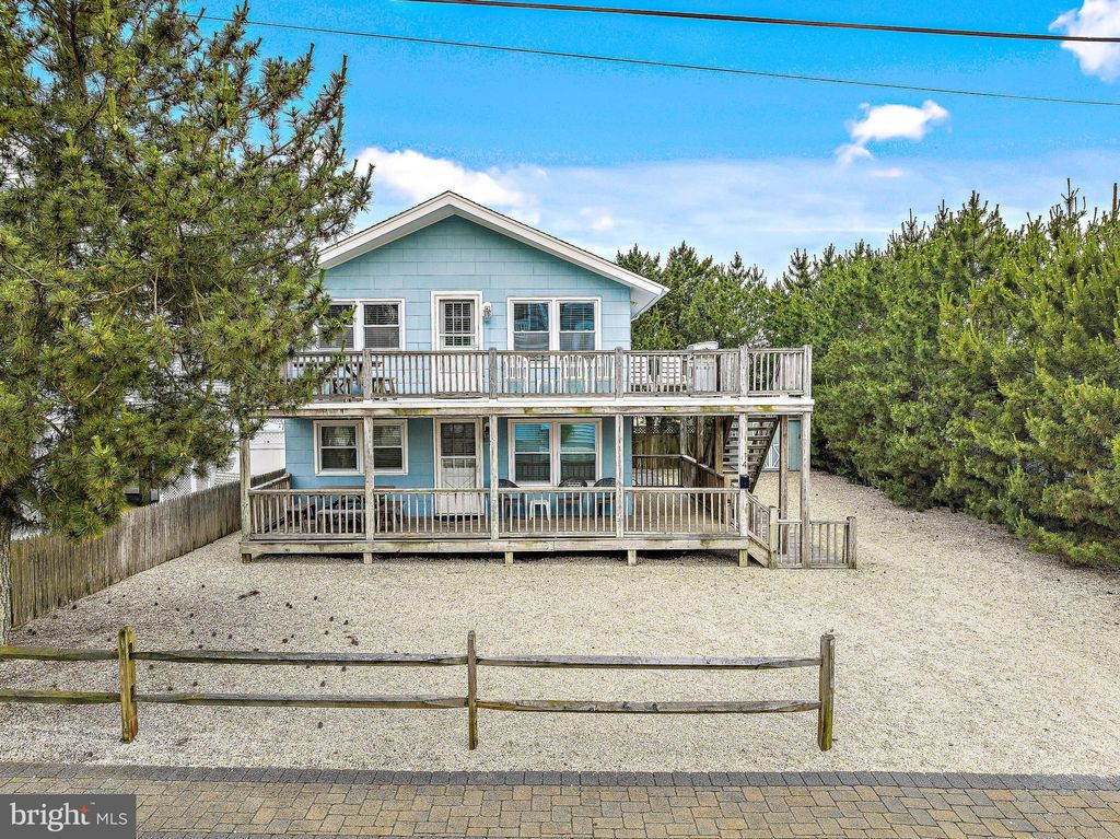 14 E Sigsbee Ave, Brant Beach, NJ 08008 | Trulia
