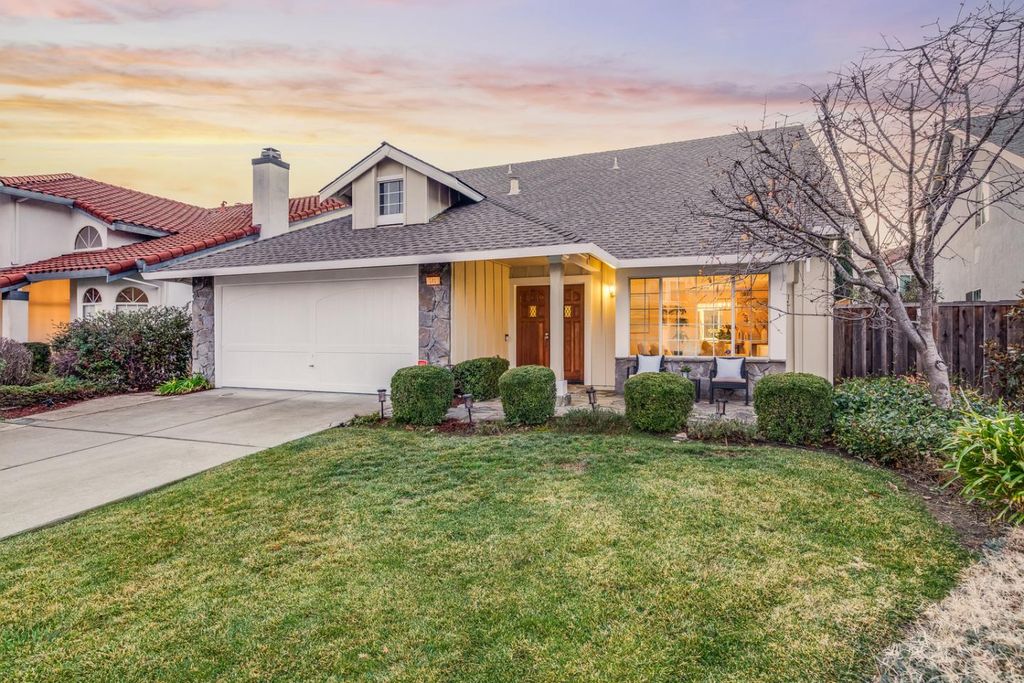 510 Fallen Leaf Cir, San Ramon, CA 94583 - See Est. Value, Schools & More