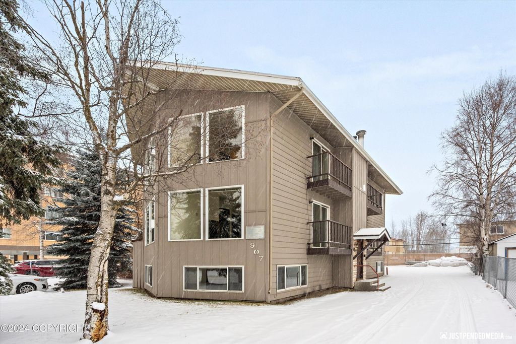 907 W 27th Ave, Anchorage, AK 99503 | MLS# 24-14903 | Trulia