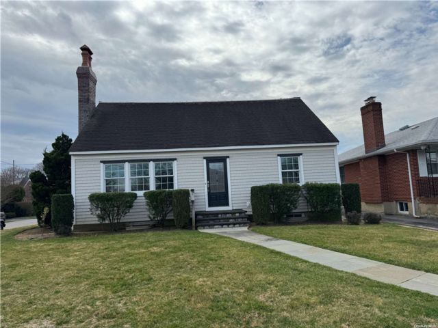 50 2nd St, Glen Cove, NY 11542 - See Est. Value, Schools & More