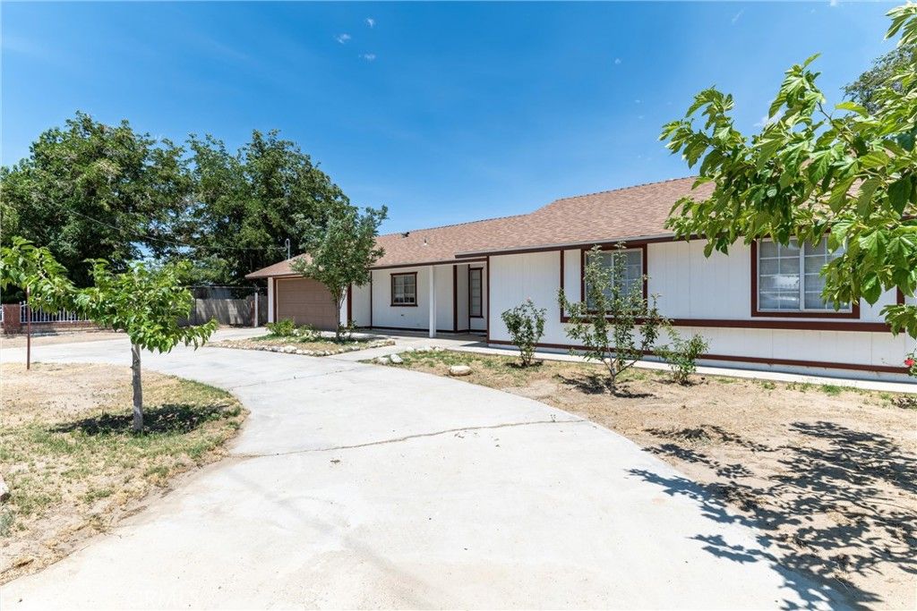 40618 177th St E, Lake Los Angeles, CA 93535 | Trulia