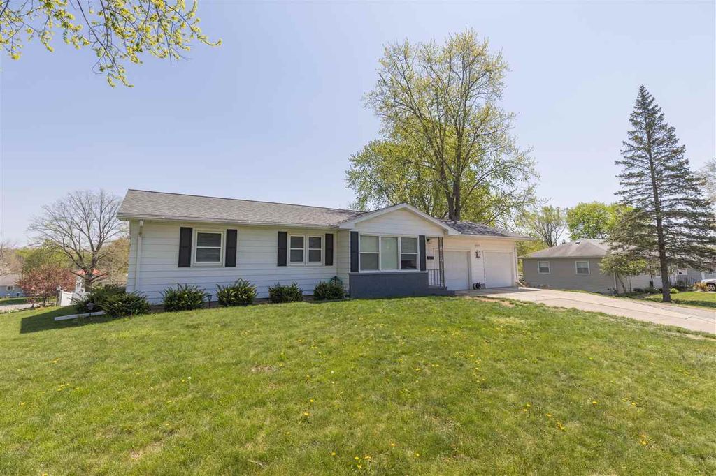2507 Manor St, Waterloo, IA 50702 | Trulia