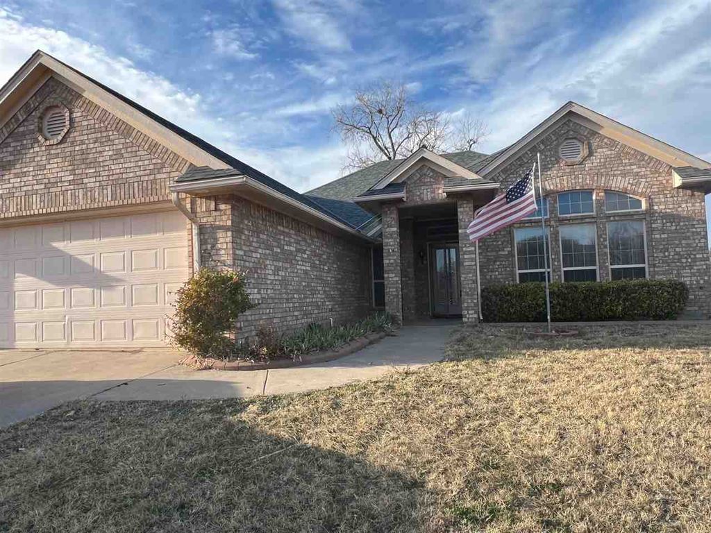 8 NE 48th Pl, Lawton, OK 73507 | MLS# 165085 | Trulia