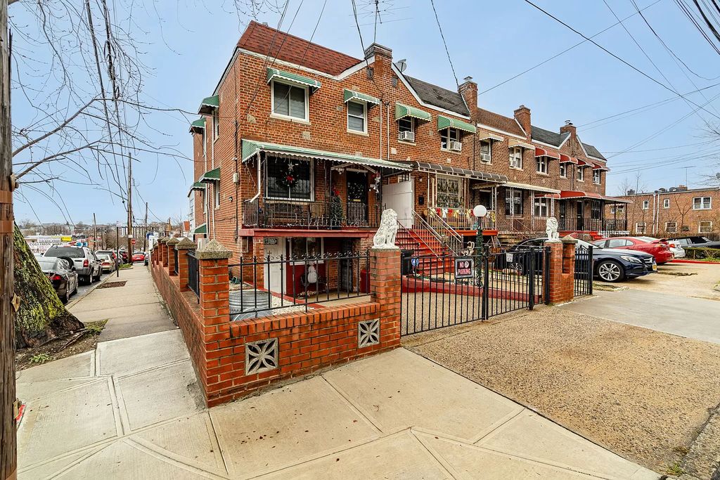 1077 Adee Ave, Bronx, NY 10469 | Trulia