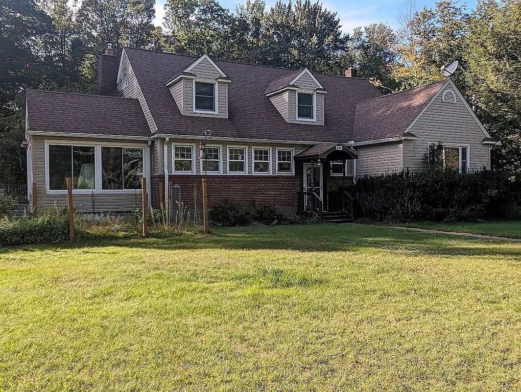 1208 Sackett Lake Rd, Forestburgh, NY 12777 | Trulia