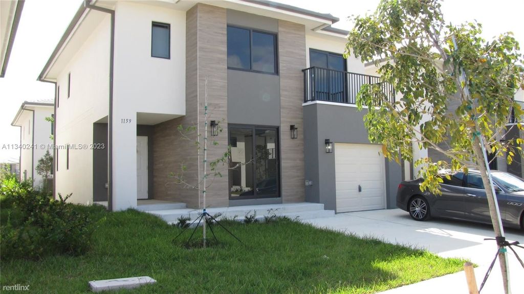 1180 NW 1st St, Florida City, FL 33034 - See Est. Value, Schools & More