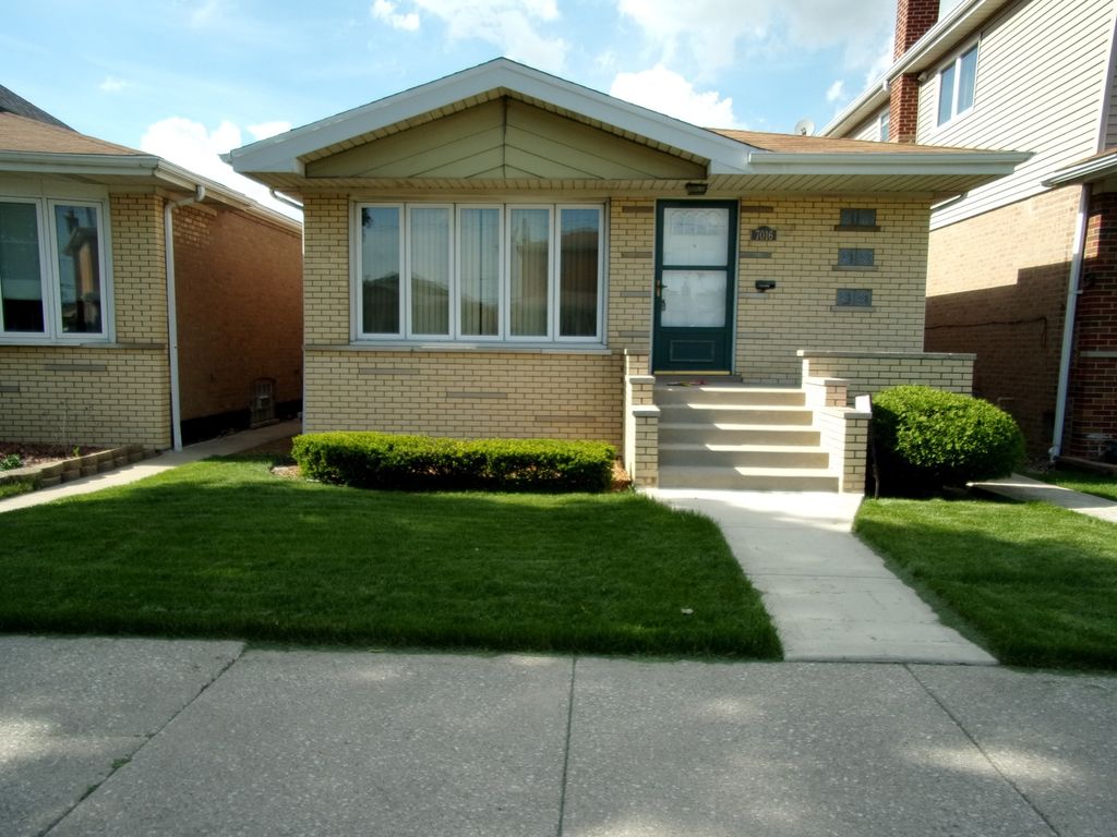 7016 W 64th St, Chicago, IL 60638 - See Est. Value, Schools & More