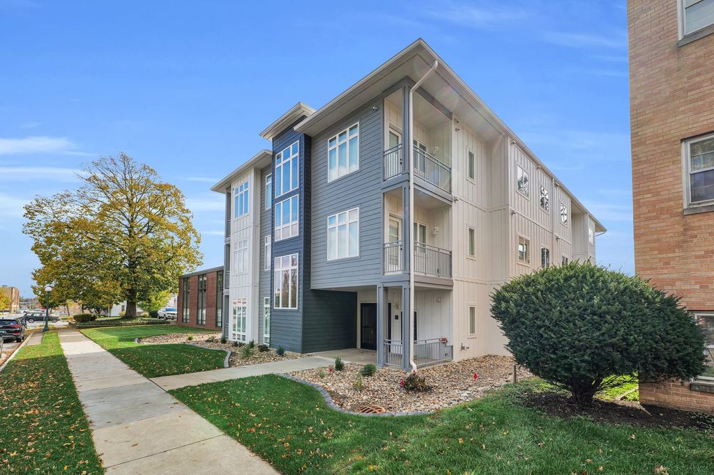 305 W Clark St #114, Champaign, IL 61820 | Trulia