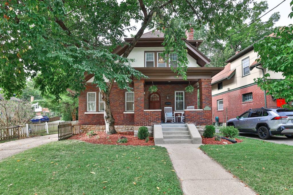 2997 Linwood Ave, Cincinnati, OH 45208 - See Est. Value, Schools & More