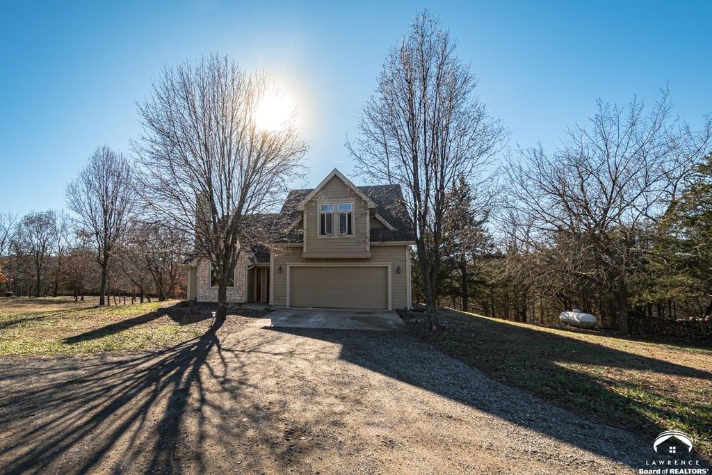 881 N 1928th Rd, Lecompton, KS 66050 | MLS# 160280 | Trulia