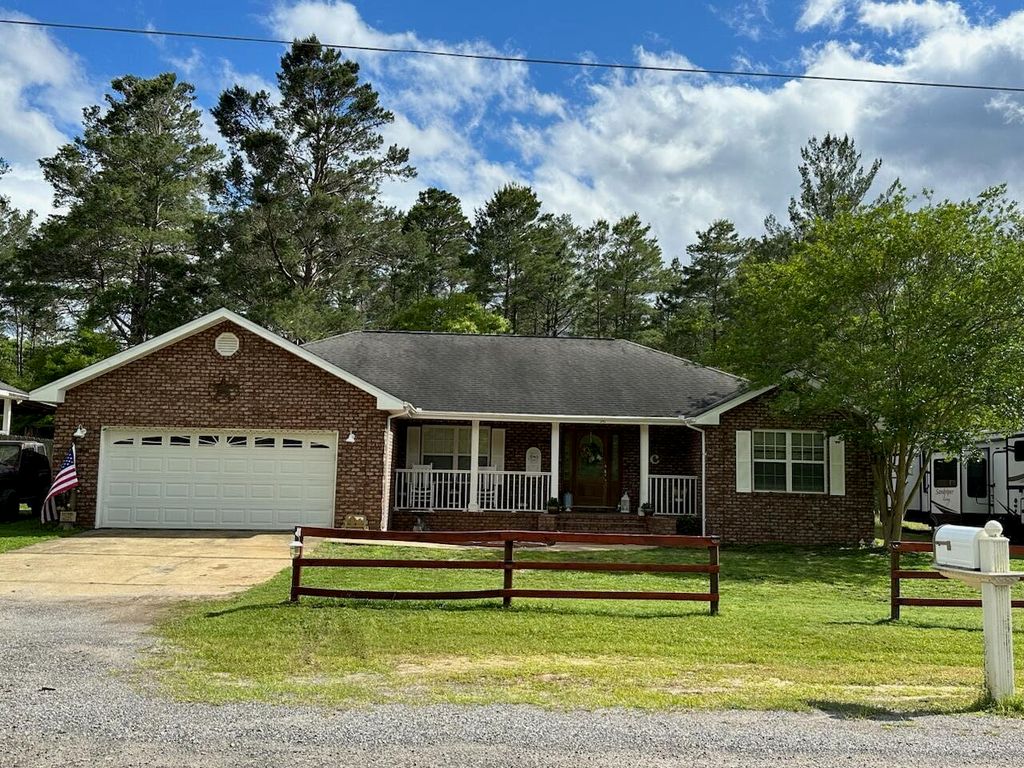 96 Primrose Ave, Defuniak Springs, FL 32433 | MLS# 947272 | Trulia