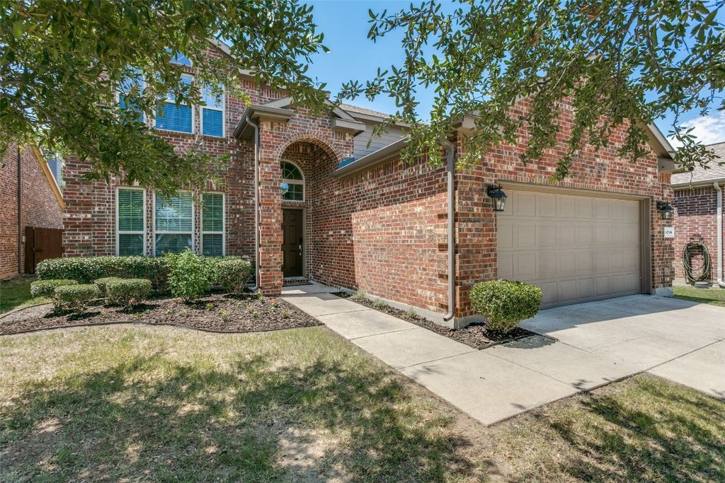 8708 Trailblazer Dr, Aubrey, TX 76227 - See Est. Value, Schools & More
