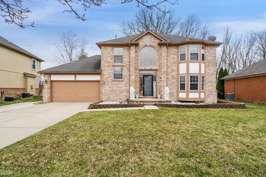 31226 Broderick Dr, Chesterfield, MI 48051 - See Est. Value, Schools & More