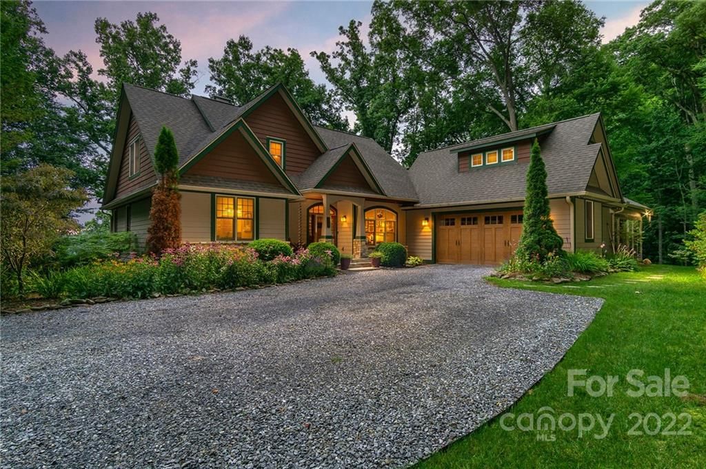 134 Stonecrest Dr, Asheville, NC 28803 - See Est. Value, Schools & More