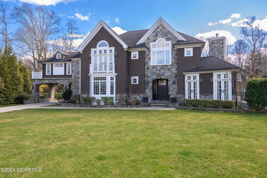 23 Robin Road, Rumson, NJ 07760 - See Est. Value, Schools & More