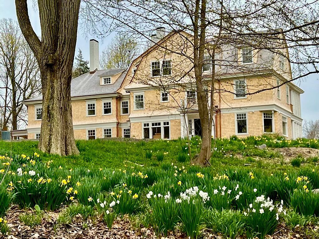 1452 Canton Ave, Milton, MA 02186 - See Est. Value, Schools & More