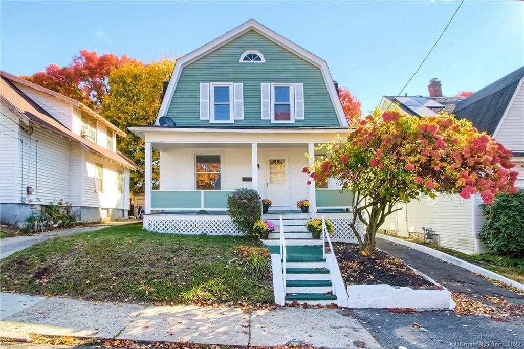 4 Oakland Ave, Waterbury, CT 06710 | Trulia