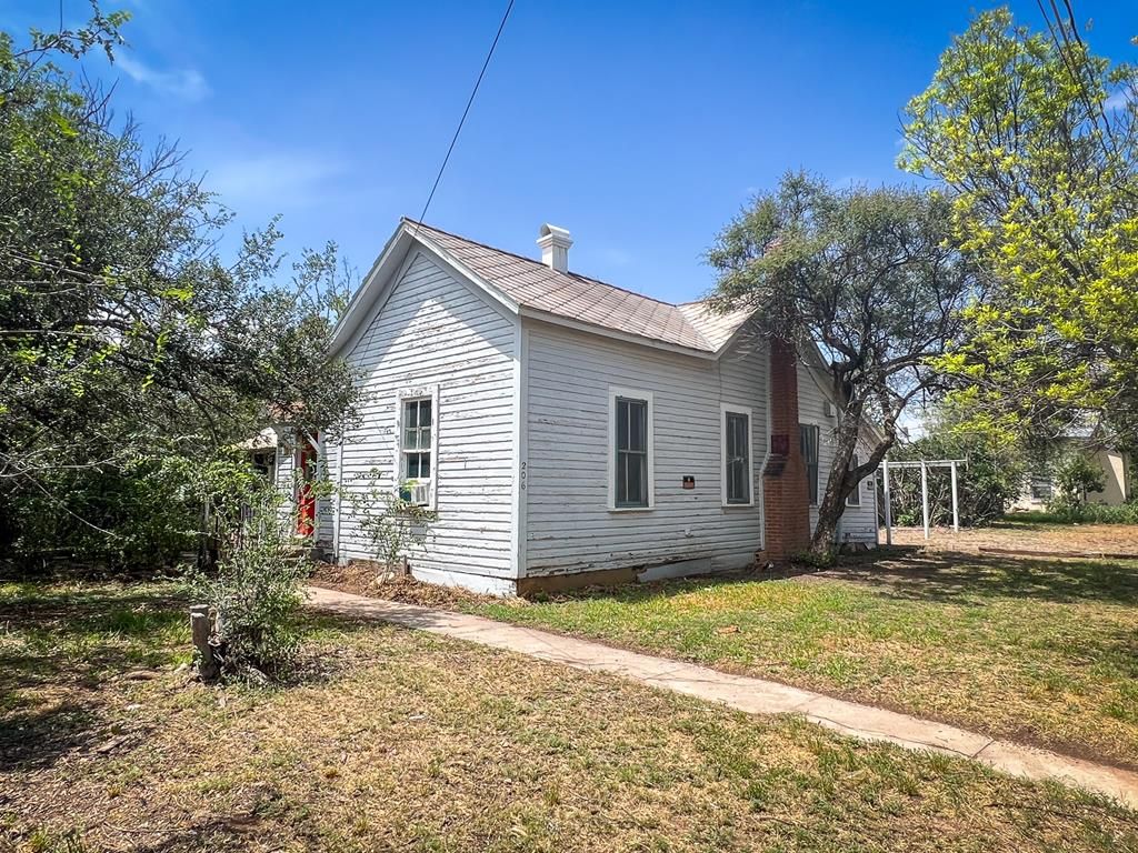 206 W Avenue B, Alpine, TX 79830 | MLS# 161917 | Trulia