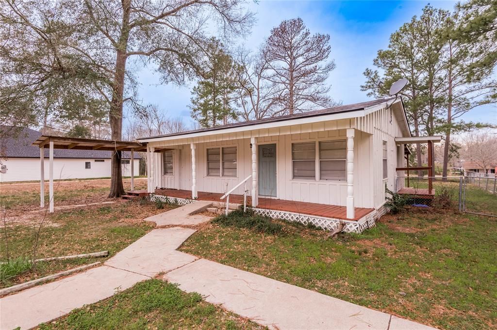 203 Shelter Ln, Livingston, TX 77351 | MLS# 17217310 | Trulia