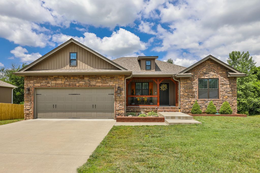 2325 South Mesa Drive, Bolivar, MO 65613 | Trulia