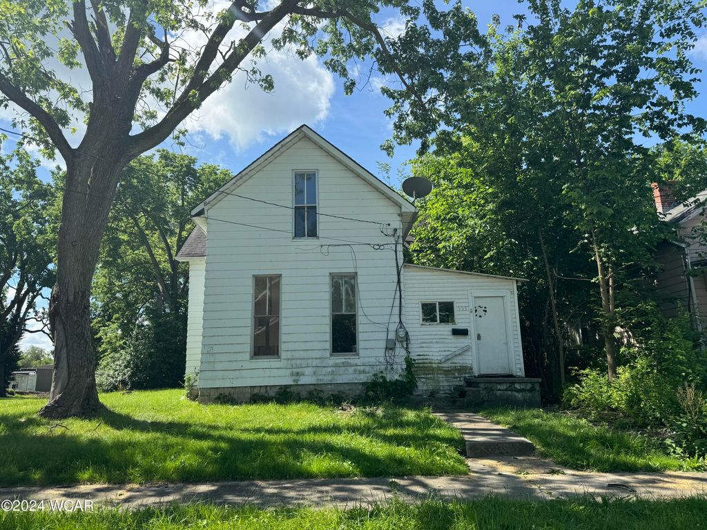 993 W Eureka St, Lima, OH 45801 - See Est. Value, Schools & More