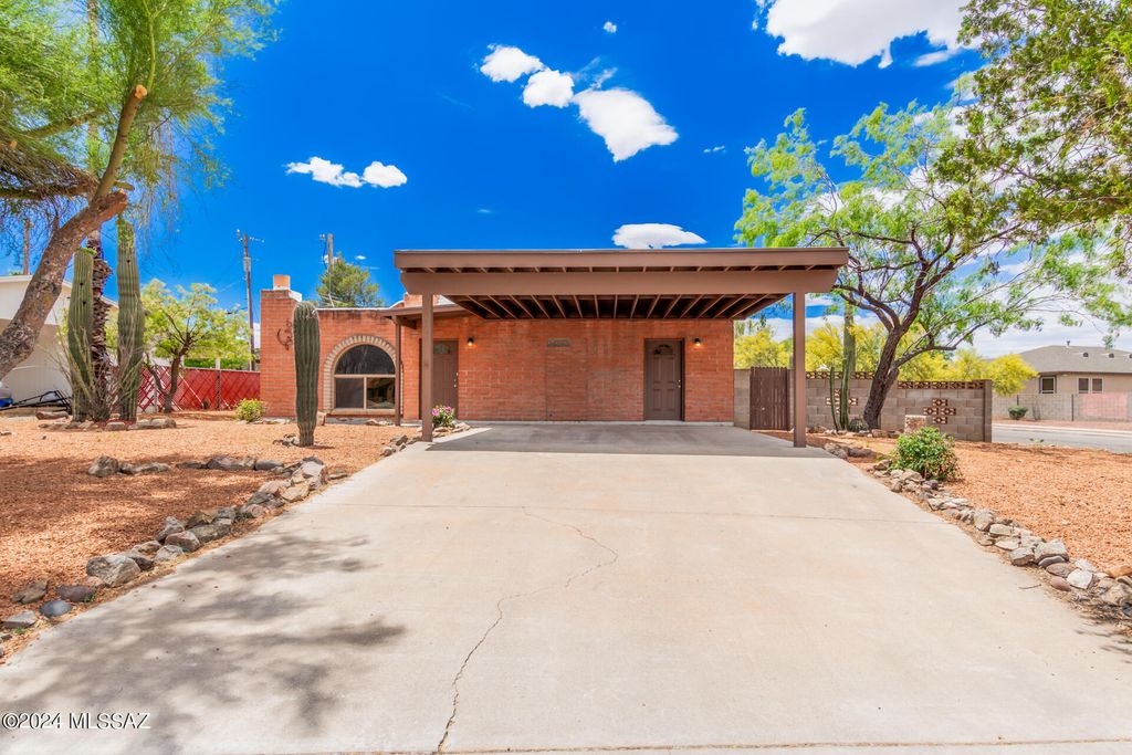 4420 S Paseo Don Carlos, Tucson, AZ 85757 - See Est. Value, Schools & More