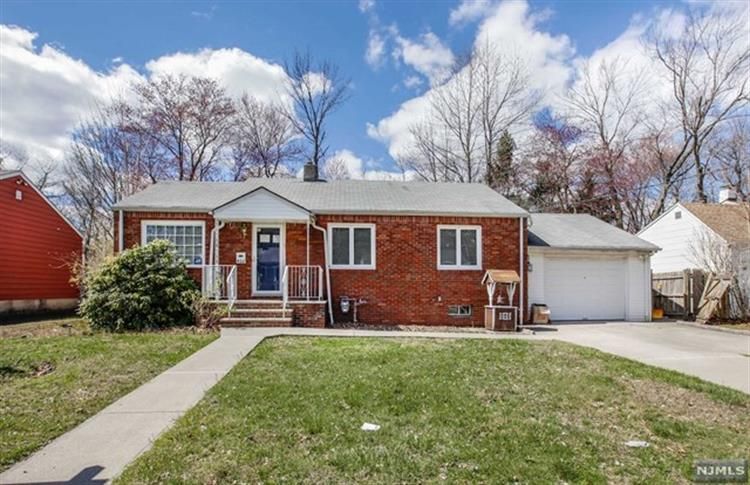 402 N 4th Ave, Hawthorne, NJ 07506 - See Est. Value, Schools & More