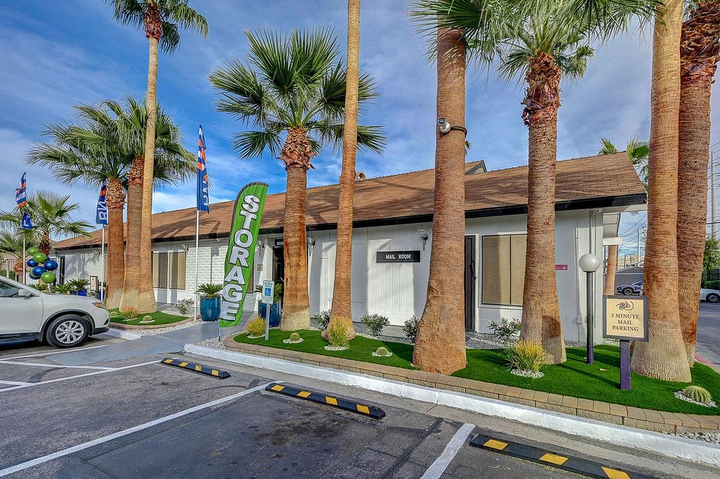 3940 Algonquin Dr #38, Las Vegas, NV 89119 - See Est. Value, Schools & More