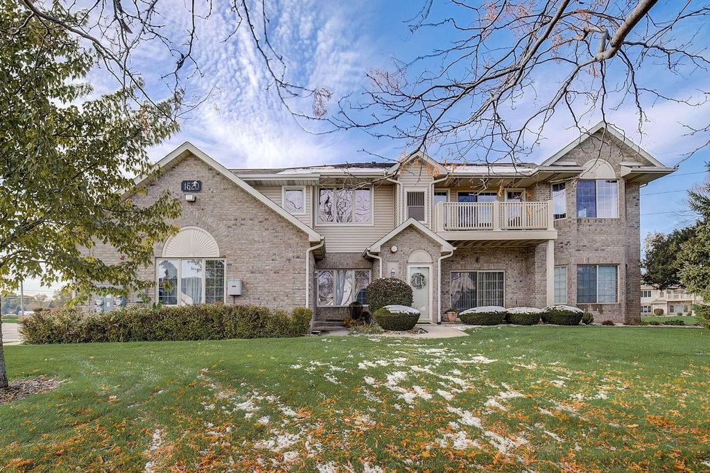 1520 Raintree LANE UNIT 73, Racine, WI 53406 | MLS# 1856524 | Trulia