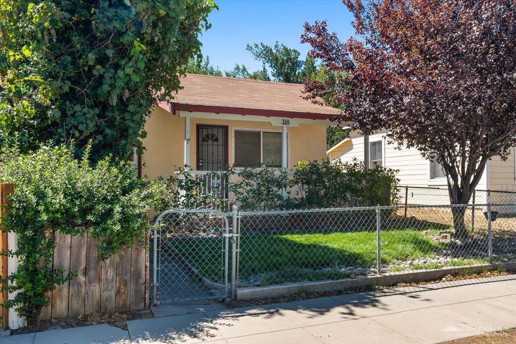 118 W E St, Tehachapi, CA 93561 | MLS# 9993497 | Trulia