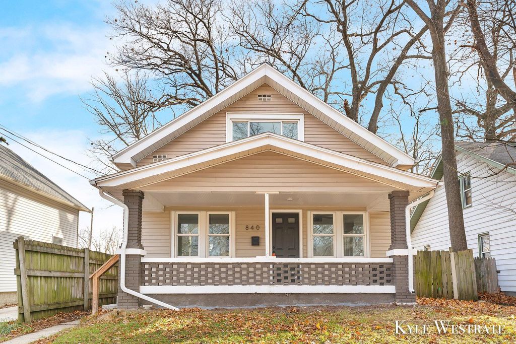 840 Dorchester Ave SW, Grand Rapids, MI 49503 | Trulia