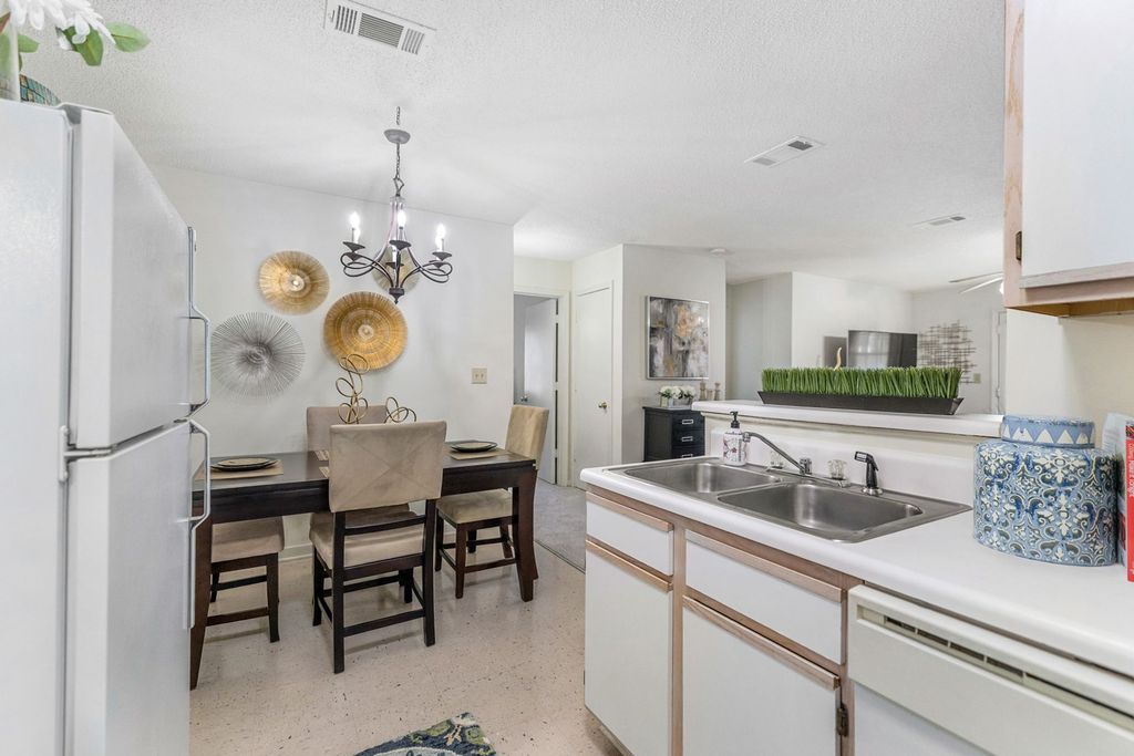 100 Arbor Gate Cir #130A, Picayune, MS 39466 - See Est. Value, Schools ...