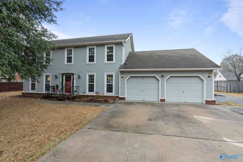 2304 Jefferson Ave SW, Decatur, AL 35603 - See Est. Value, Schools & More