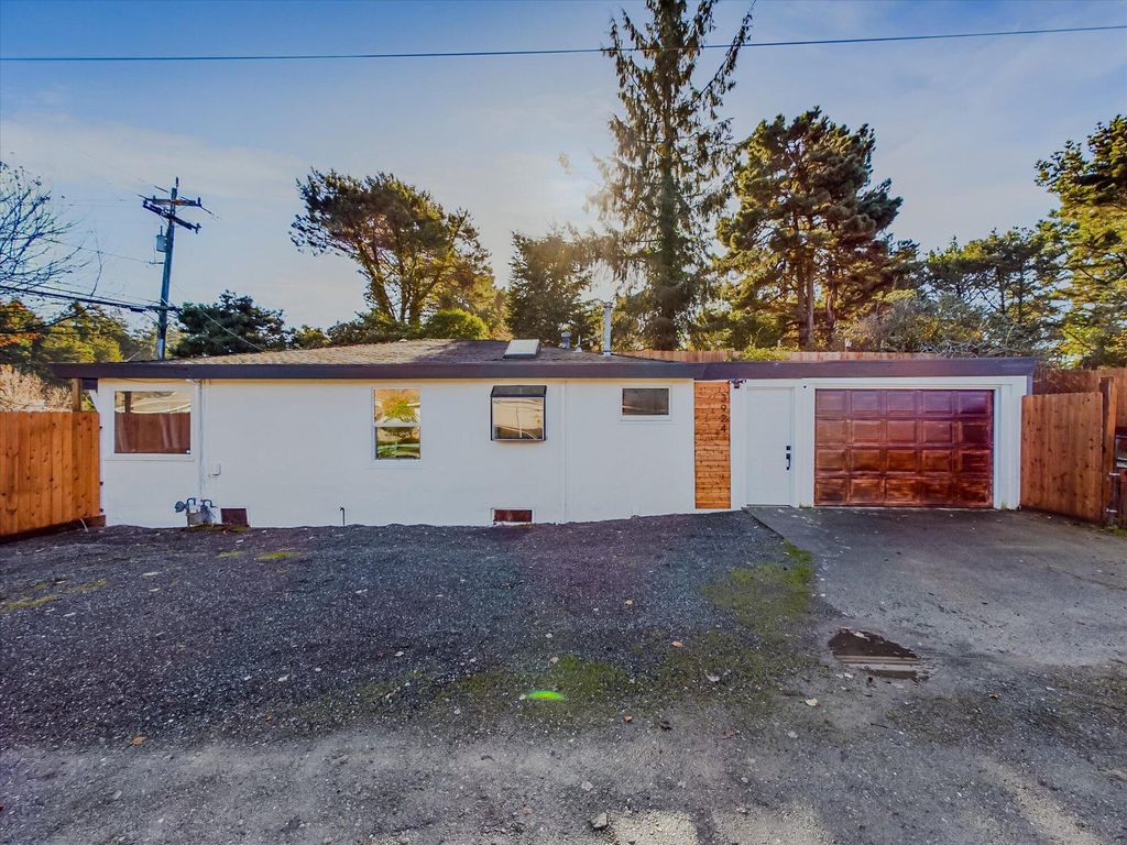 3924 Union St, Eureka, CA 95503 - See Est. Value, Schools & More