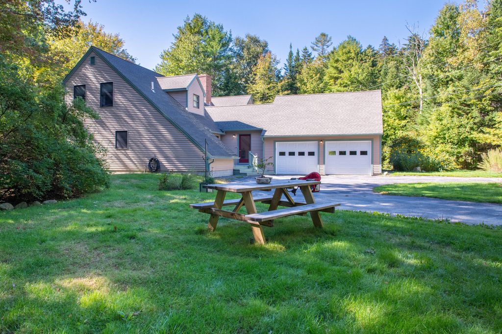 16 Leeside Road, Harpswell, ME 04079 - See Est. Value, Schools & More