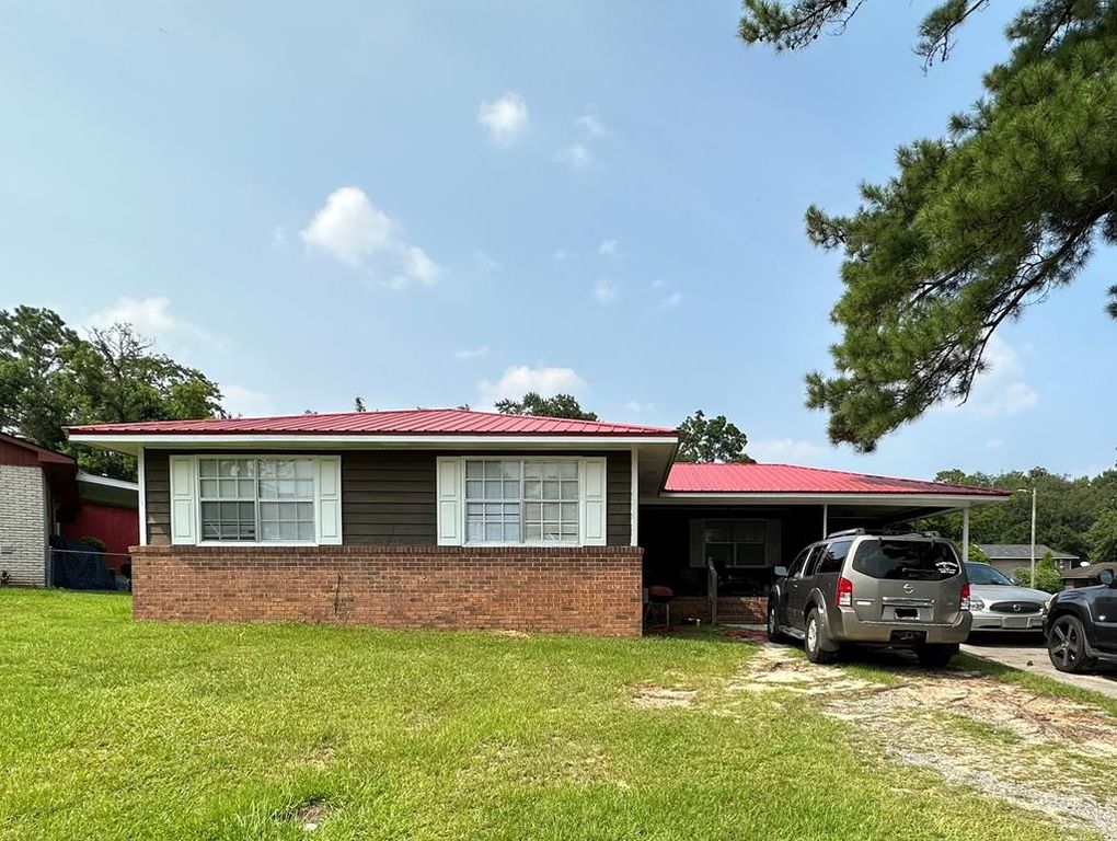 928 Lausanne Dr, Valdosta, GA 31601 - See Est. Value, Schools & More
