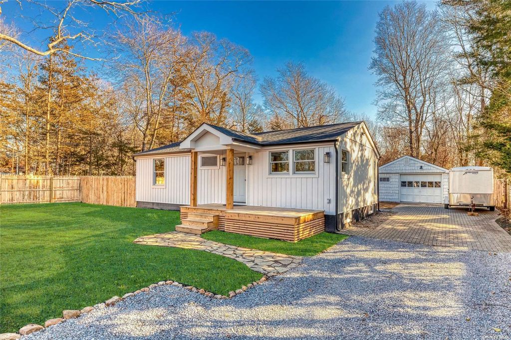 20 Heather Drive, Center Moriches, NY 11934 | Trulia