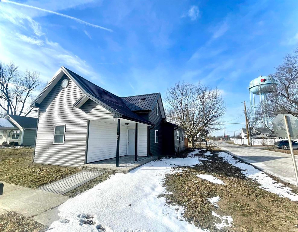732 N Cherry St, Hartford City, IN 47348 | MLS# 202602576 - Trulia | Trulia
