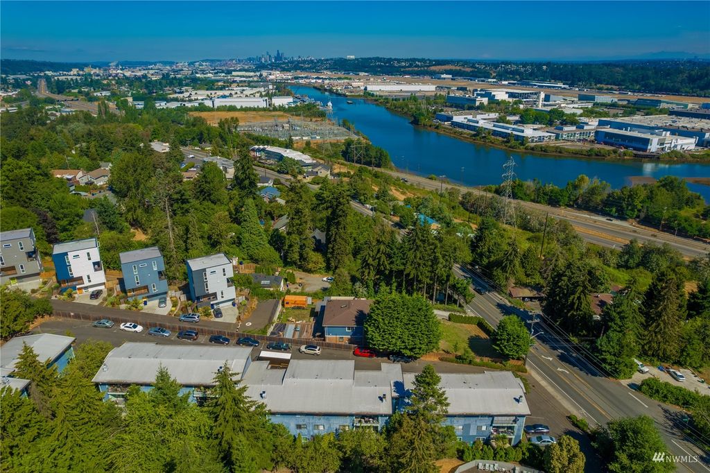 10455 Des Moines Memorial Drive S UNIT N303, Seattle, WA 98168 | Trulia