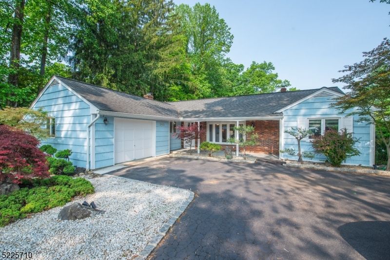 305 S Franklin Tpke, Ramsey, NJ 07446 - See Est. Value, Schools & More