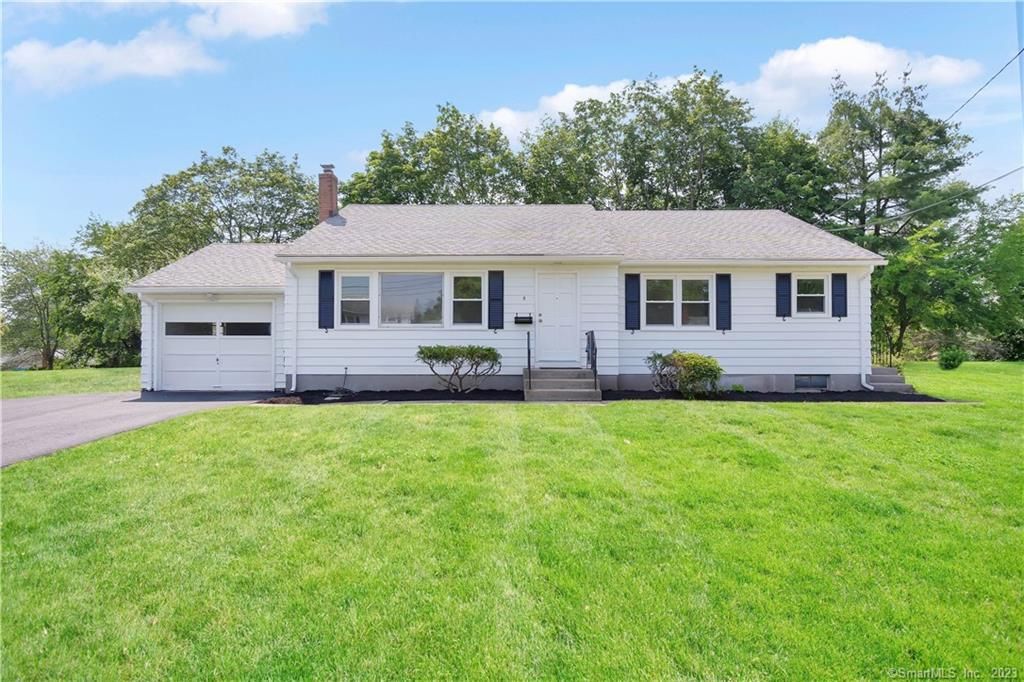 5 Longview Drive, Bloomfield, CT 06002 - See Est. Value, Schools & More