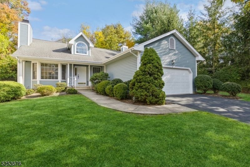 8 Smoke Rise Ln, Bedminster, NJ 07921 - See Est. Value, Schools & More