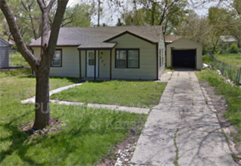 501 SE 34th St, Topeka, KS 66605 | Trulia